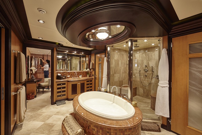 Yacht COCOA BEAN, Trinity Yachts | CHARTERWORLD Luxury Superyacht Charters